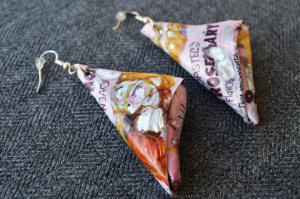 What to do with empty crisp packets.., 9 recycle crisp packet ideas ...