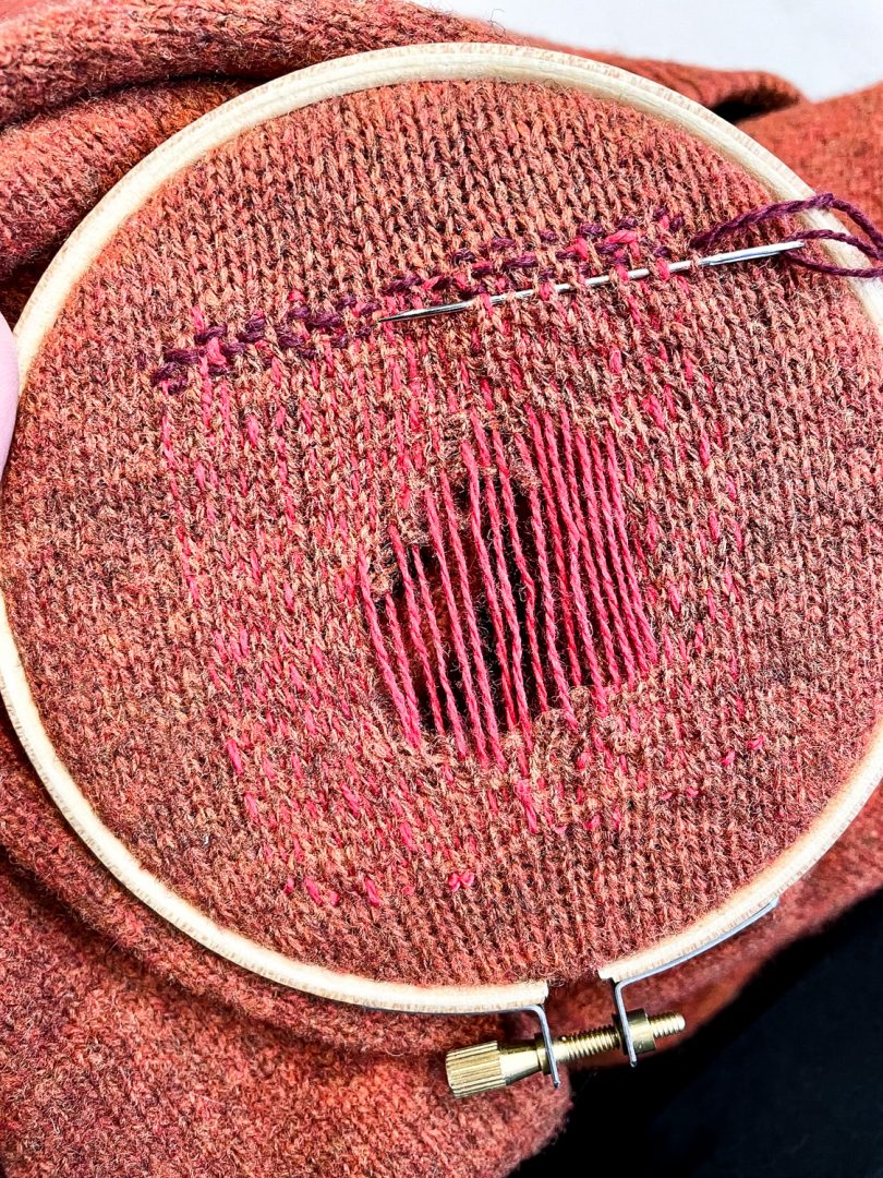 How to darn a sweater, it's easy! · VickyMyersCreations