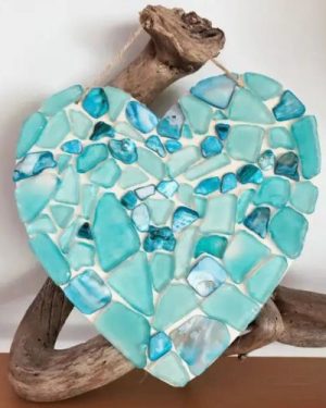30+ easy DIY sea glass crafts · VickyMyersCreations