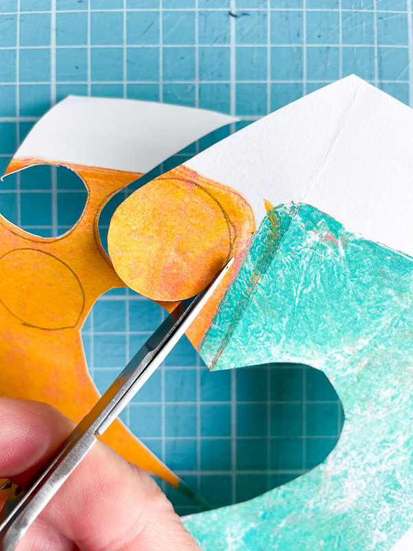 Crafting a Personalized DIY Keychain with Paper Collage and Resin ...