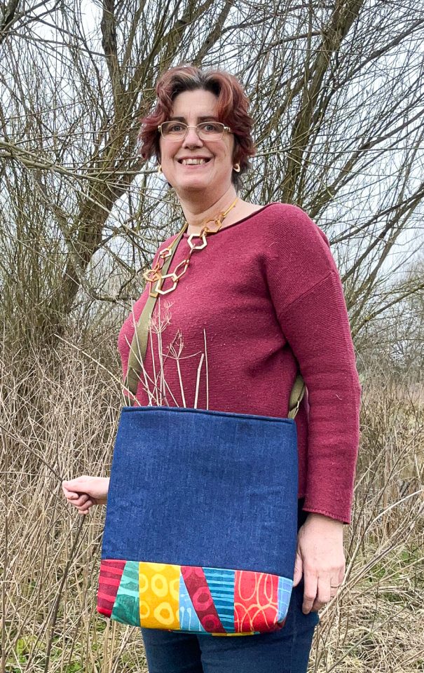 Make a versatile foraging bag with detachable lining, 7 easy Steps ...
